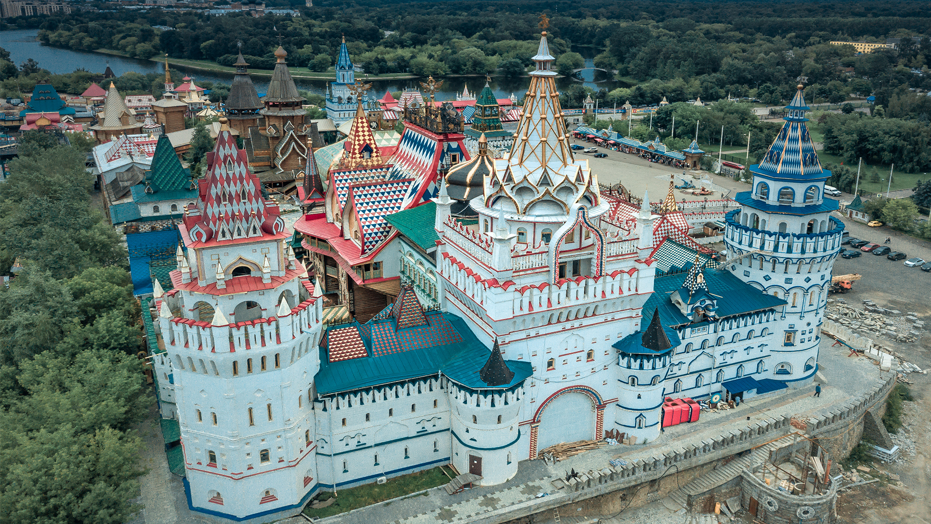 Productions – Comberry